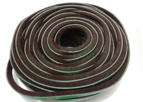 Veda Fresta Fita Vedação Adesiva Porta Janela 7x12 30 Metros R 120