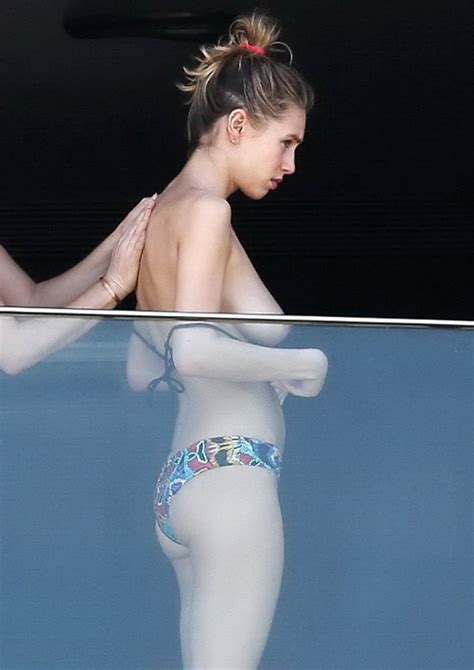 Dylan Penn Leaked TheFappening Library
