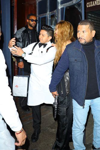 Están saliendo Shakira y Lucien Laviscount en pleno romance