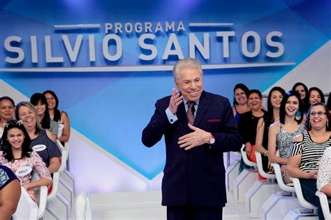 Foto Em Raras Ocasi Es Silvio Santos Apresentou Seu Programa No Sbt