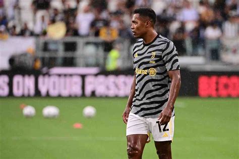 Ultim Ora Juventus Infortunio Alex Sandro Il Comunicato