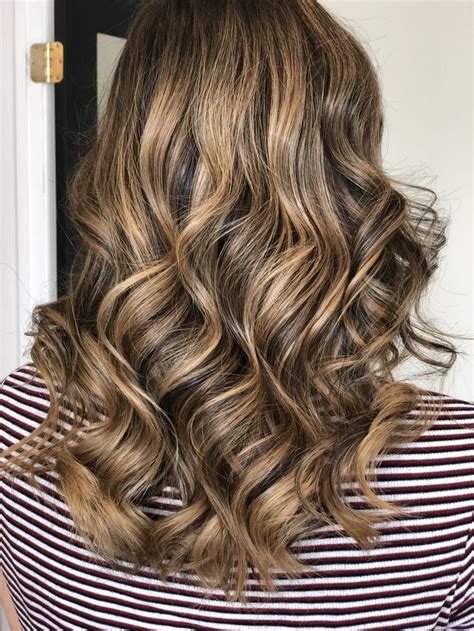 Dimensional Honey Balayage With Root Color Honey Balayage Long Hair