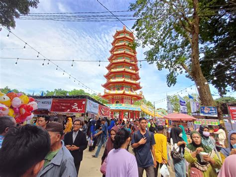 Puncak Perayaan Cap Go Meh Di Pulau Kemaro Sembahyang Hingga Kurban Di