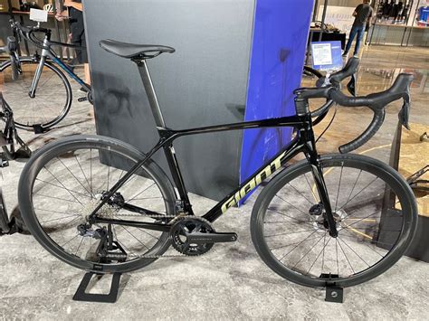 2024 Giant TCR Advanced Pro 0 Disc Sports Equipment Bicycles Parts