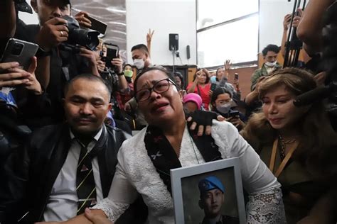 Ferdy Sambo Divonis Hukuman Mati Ibu Brigadir J Luar Biasa Puji Tuhan