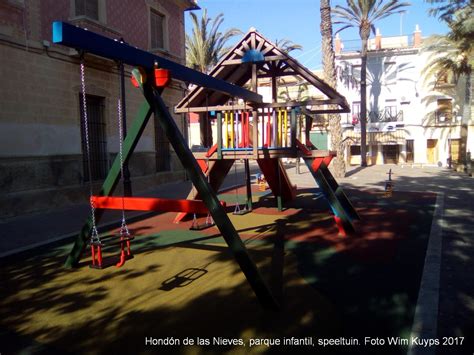 Info Hondón de las Nieves en Costa Blanca zuid Het speeltuintje van