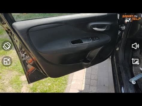 Jak zdjąć boczek Fiat Punto Evo Tapicerke drzwi zdemontować demontaż