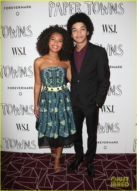 Cara Delevingne Nat Wolff Bring Paper Towns To Weho Photo