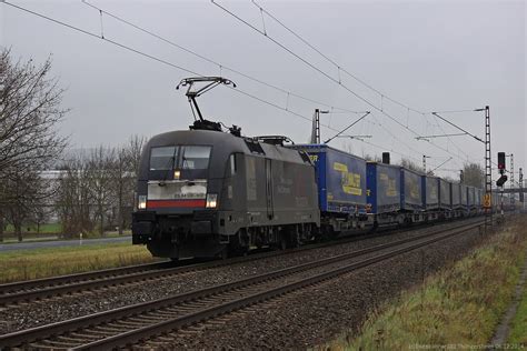 MRCE TXL 182 512 Am 06 12 2014 Mit Einem LKW Walter Spedit Flickr