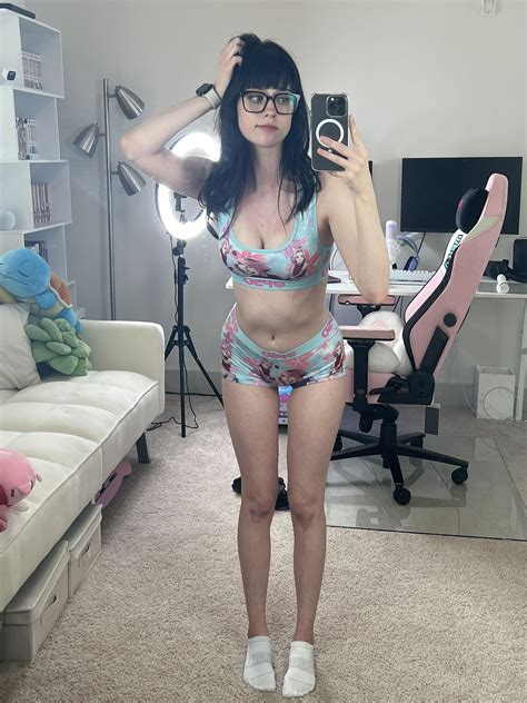 TW Pornstars Soogsx Twitter Hi Say It Back 7 11 PM 2 Apr 2023