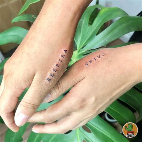 60 inspirações de tatuagem na mão para você fazer a sua