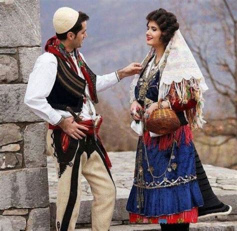 Traditat Dhe Zakonet Shqiptare