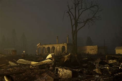 Historic Dixie Fire Continues To Burn In California Photos Image 371