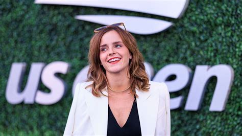 Style Dich Wie Emma Watson Ihren Winterlichen Look Shoppst Du Bei C A
