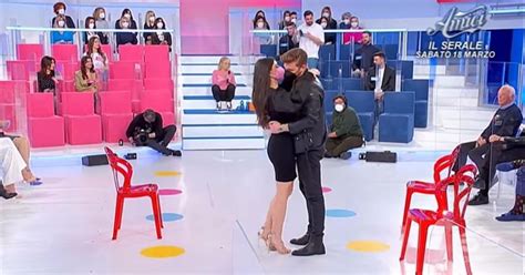 Uomini E Donne Retroscena Prossime Puntate Alessio Lascia Lo Studio