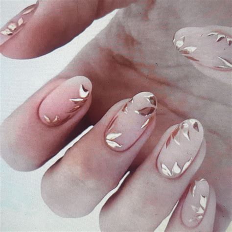 Golden Leaf Nails In 2024 Pastel Nails Vintage Wedding Nails Gold