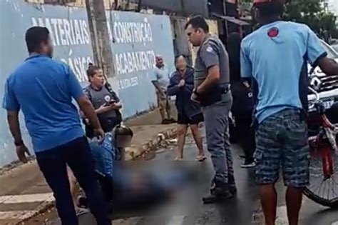 Homem Morto A Tiros Por Tr S Indiv Duos Em Bairro De S O Jos Do Rio