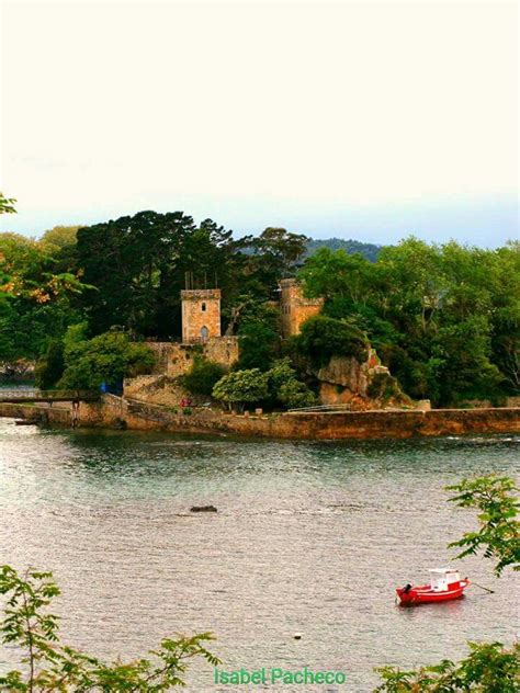 Castillo de Santa Cruz Oleiros A Coruña Galicia España Lugares