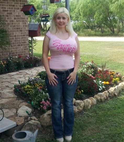 Milf Blonde Thumb Page 312