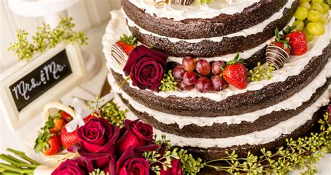 Naked cake Zobacz jak wygląda najmodniejszy tort sezonu BeautyBag pl
