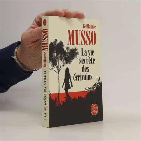 La vie secrète des écrivains Guillaume Musso knihobot cz