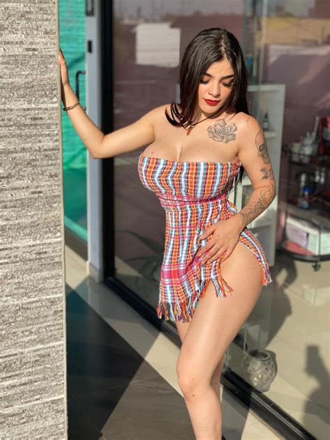 TW Pornstars 1 Pic Karely Ruiz Twitter Buenas Tardes Desde Donde