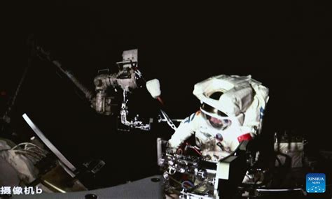 Tripulación de Shenzhou 17 de China completa reparaciones en órbita