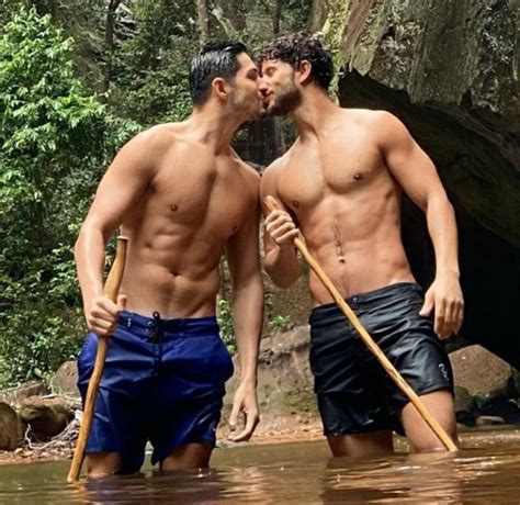 Off Esse O Casal Gay Mais Bonito Do Br Pandlr