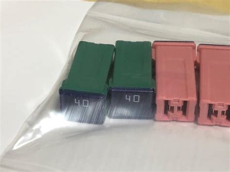 太平洋精工 ブロック型スローブローヒューズSBFC JT 40A のパーツレビュー ヴィッツ 晴馬 みんカラ