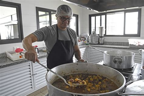 Educação Escola Estadual Maria Constança Barros Machado Merenda