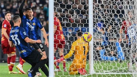 Le pagelle Roma Inter Rui Patricio fa la frittata Çalhanoglu è uno