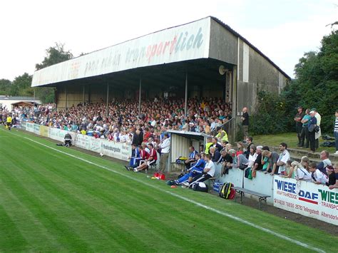Heide HSV Stadion an der Meldorfer Straße sportandtravel de