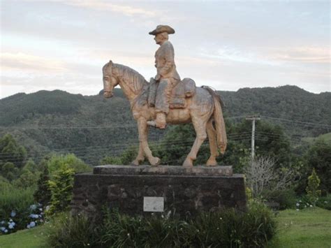 Monumento Ao Tropeiro Uma Homenagem Aos Corajosos De Outrora Portal