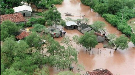 Impactantes Im Genes Del Paso Del Hurac N Mitch Por El Salvador Hace