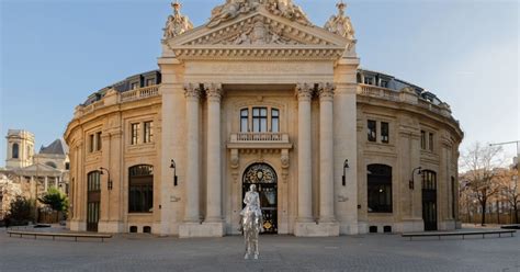 Paris Billet Pour La Bourse De Commerce Pinault Collection Getyourguide