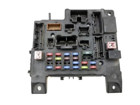 BOÎTE À FUSIBLES Système électrique central pour HDI 2 2 115KW 4007 GP