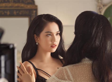 Ngọc Trinh khỏa thân trong Chị chị em em 2 có phản cảm Tuổi Trẻ Online