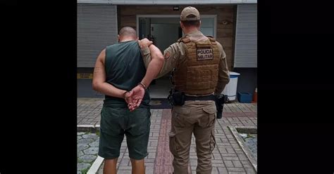 Homem que fingia ser policial para aplicar golpes é preso no Vale do Itajaí