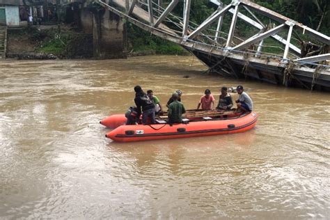 Jembatan Penghubung Desa Di Lebak Putus Pemprov Pinjam Bailey Ke