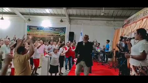ALABANZAS Cuando El Pueblo Alaba A Dios Suceden Cosas Maravillosas