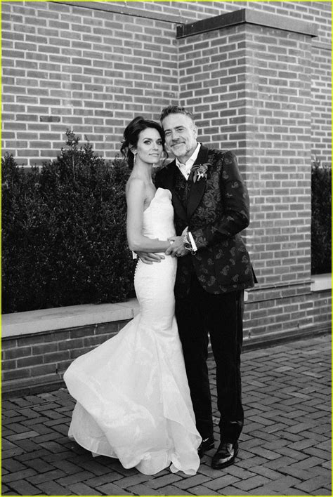 See Jeffrey Dean Morgan Hilarie Burton S Stunning Wedding Photo 2019