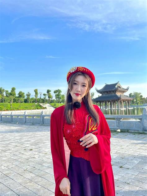 Thúy Ngân chia sẻ ngay sau tin đồn hẹn hò ST Sơn Thạch Cùng tìm hiểu