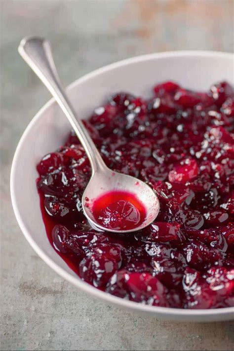 Easy Whole Berry Cranberry Sauce Recipe