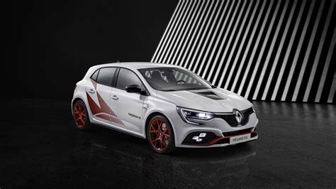 The Limited Edition Megane R S Trophy R Is The King Of Pure Hatchbacks