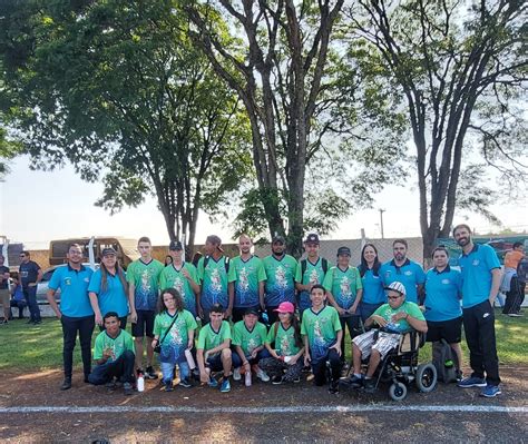 Resenha CM Notícias Regionais Alunos e equipe técnica do Projeto