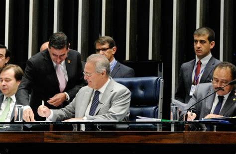 Congresso Promulga Emenda Constitucional Que Congela Gastos Da Uni O