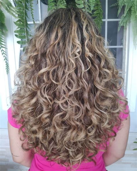 7 opções de melhores cortes para cabelo ondulado