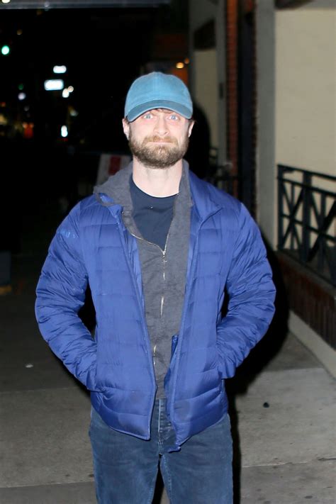 Photo Daniel Radcliffe et sa compagne Erin Darke se promènent à New