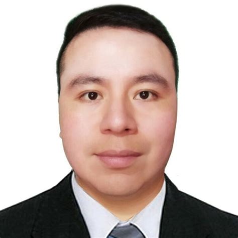 Yancarlos Lima Lima Graduado en Humanidades y con maestría en