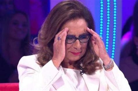 Grande Fratello La Gaffe Di Cesara Buonamici Durante La Prima Puntata